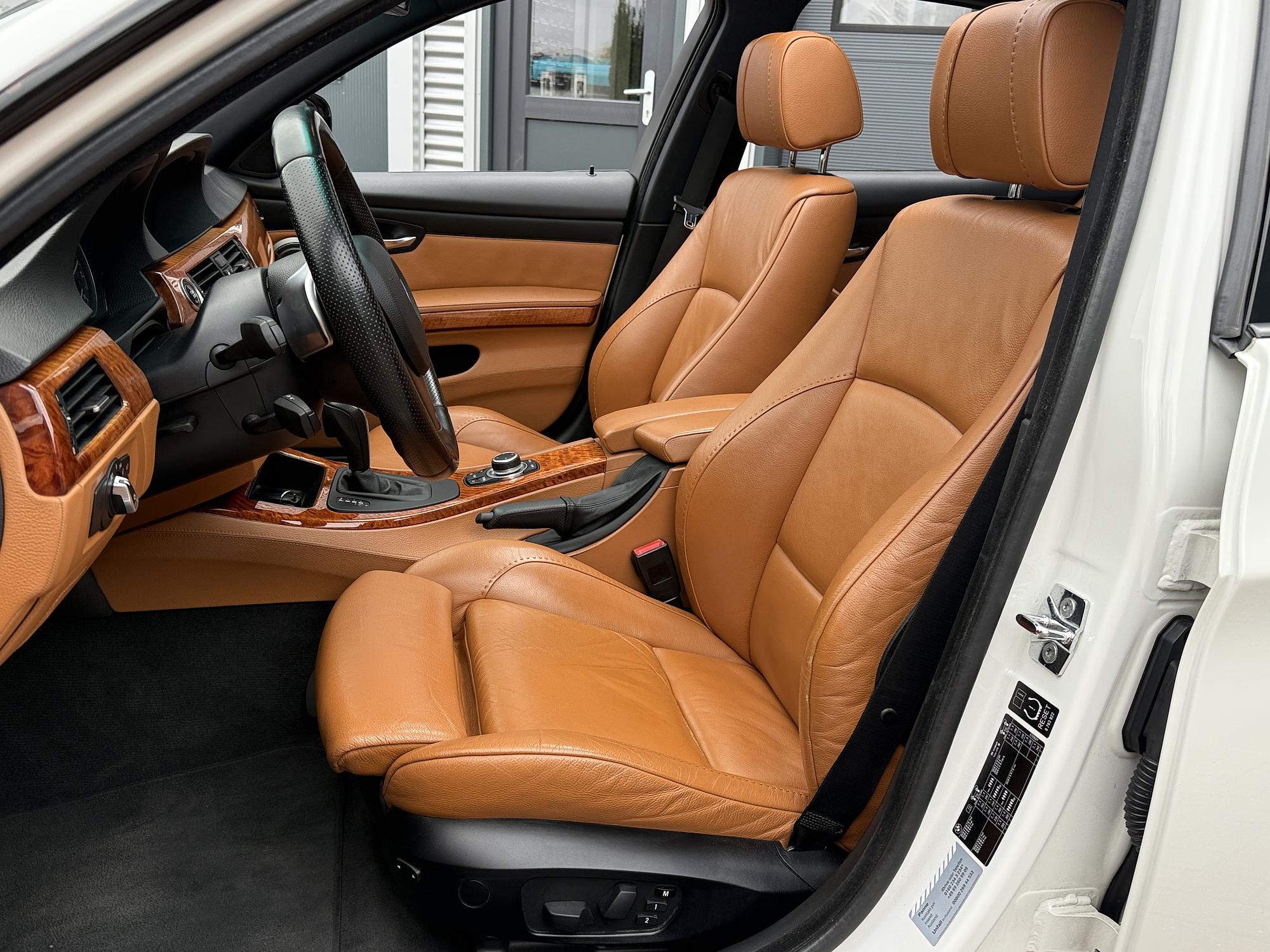 Van der Bij Auto's Veenwouden - Collectie - BMW 330i Individual - E90 ...